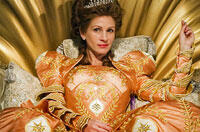 First Look: Julia Roberts as the Evil Queen in 'Snow White,' Plus Lily ...