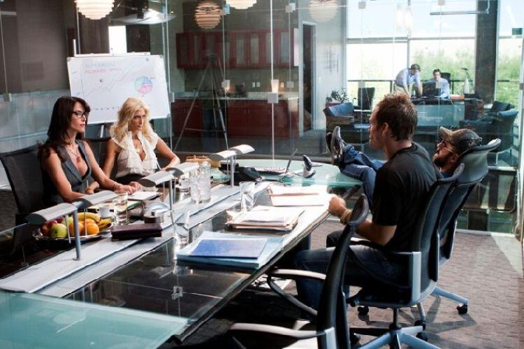 Middle Men Movie Photos and Stills | Fandango