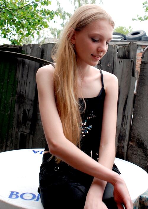 Girl Model Movie Photos and Stills | Fandango