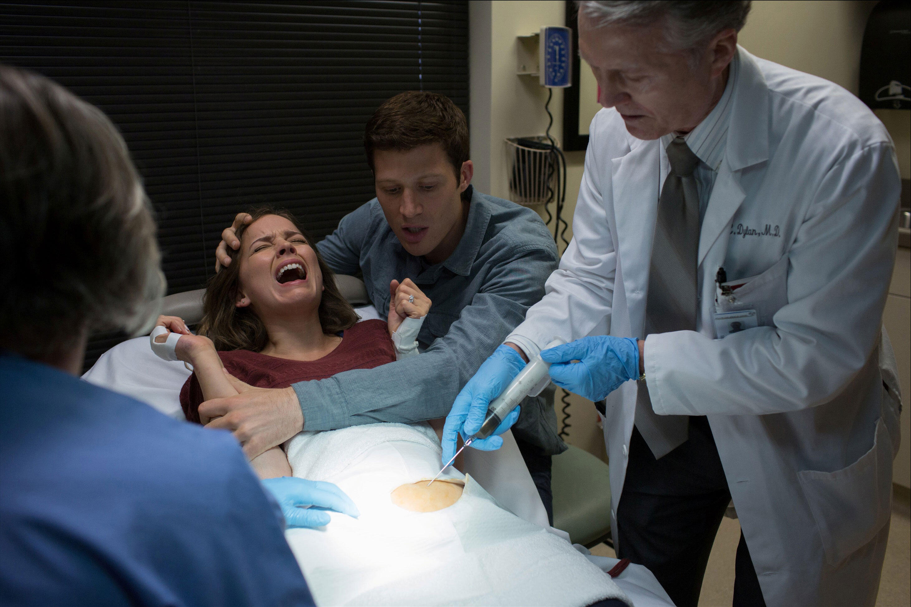 Devil's Due Movie Photos and Stills | Fandango