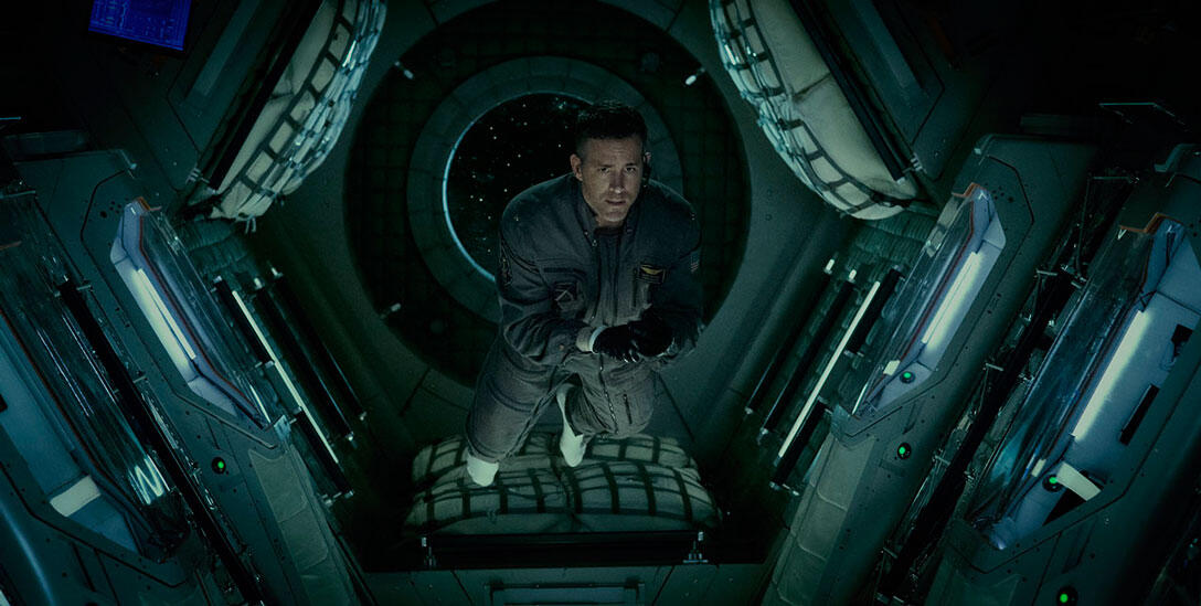 Life (2017) Movie Photos and Stills | Fandango