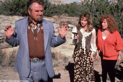 Outrageous Fortune Movie Photos and Stills | Fandango
