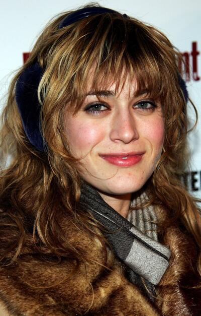 lizzy caplan bangs