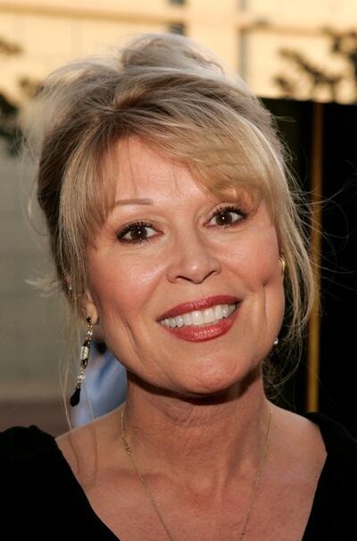 leslie easterbrook children