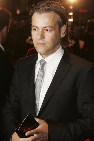 rupert graves partner