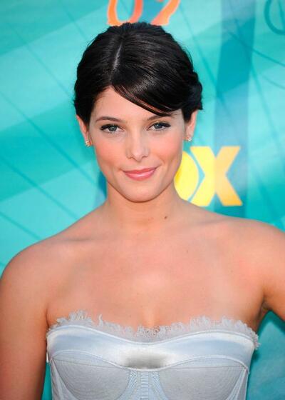 ashley greene pixie cut