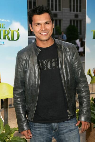 adam beach