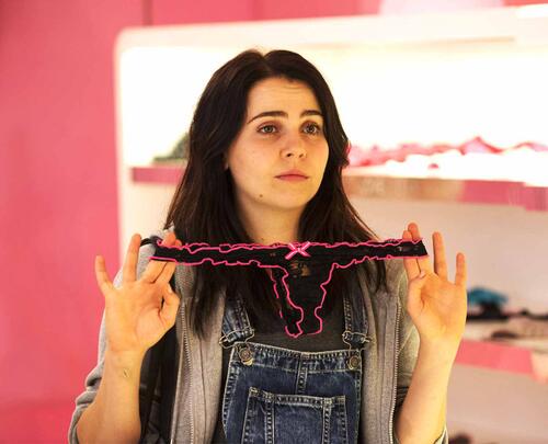 The DUFF Movie Tickets & Showtimes Near You | Fandango