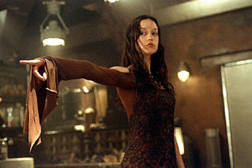 Serenity - (2005) Tickets & Showtimes | Fandango