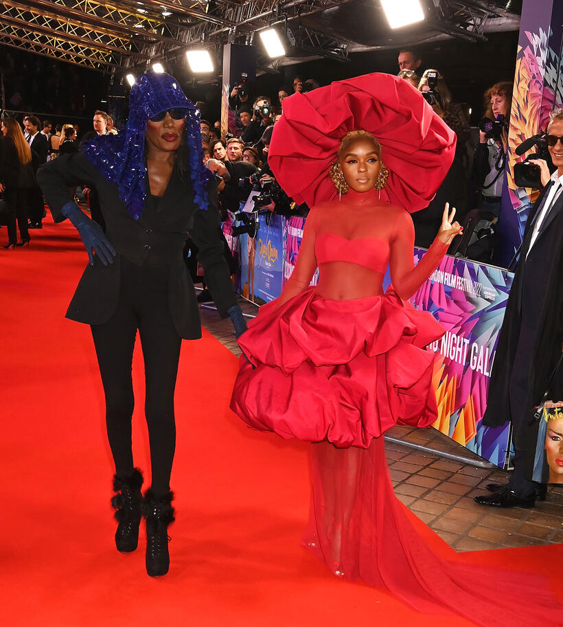 'Glass Onion: A Knives Out Mystery' European Premiere | Fandango