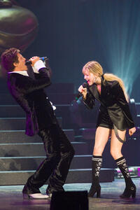 Music and Lyrics (2007) Movie Photos and Stills - Fandango